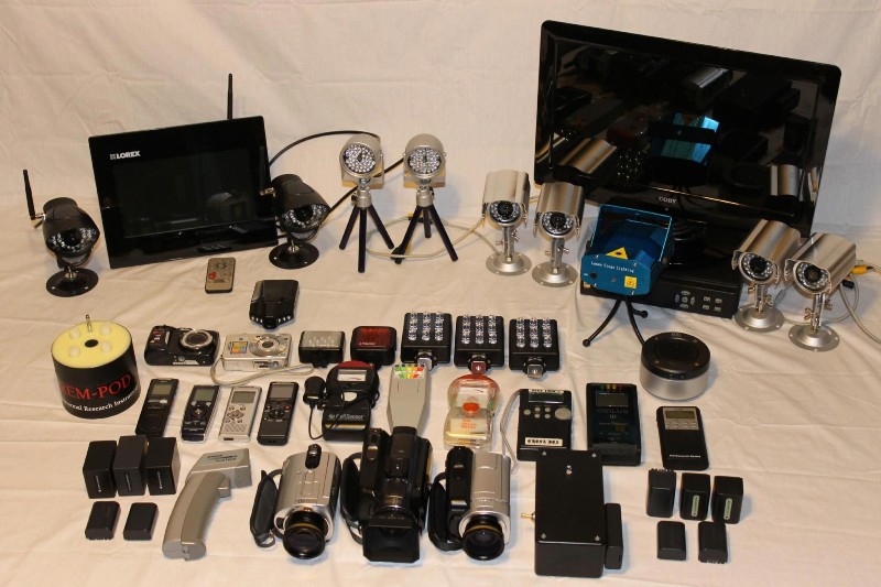 ESSENTIAL EQUIPMENT TO GO FOR A GHOST HUNTING ADVENTURE - Online Catalogue